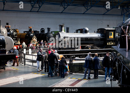 LNER: 65243 Class J36 'Maude' 0-6-0 Stirling on the turntable at the ...