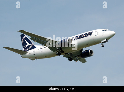 Tarom Boeing 737-300 (YR-BGC) and United Airlines Boeing 777-200 ...