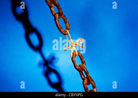 Chain with missing link Stock Photo - Alamy