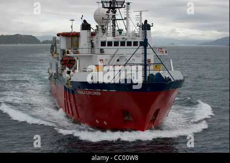 SeaBird Exploration seismic research vessel, Aquila Explorer leaving ...
