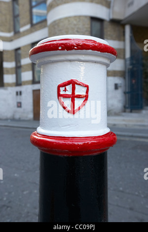freshly painted city of London street bollard England UK United kingdom ...