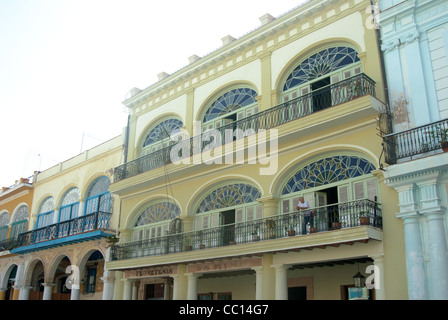 Medio Punto, glass window, Havana, Cuba Stock Photo - Alamy