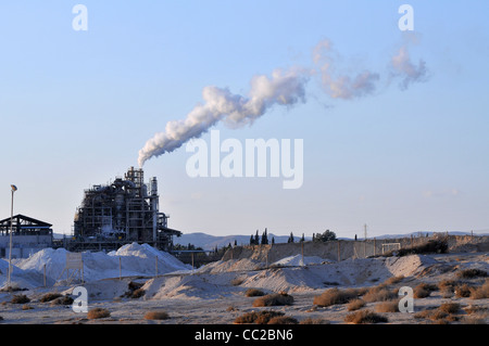 Rotem Amfert Negev factory Stock Photo - Alamy