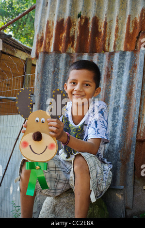 Los Bordos a poor slum in San Pedro Sula Honduras Stock Photo - Alamy