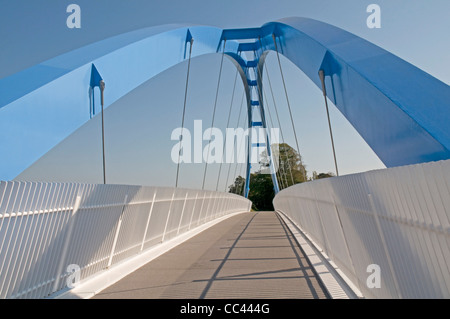 Redhayes pedestrian and cycle bridge across the M5 motorway at Exeter ...