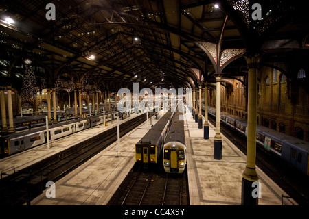 Platforms inside Liverpool Street Station, London, England, UK Stock ...