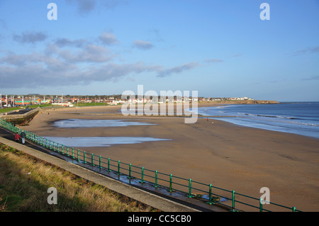 Beach and promenade view, Seaburn, Sunderland, Tyne and Wear, England ...