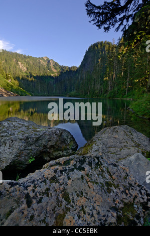 Coal Lake in the Mount Baker-Snoqualmie National Forest, Cascade ...