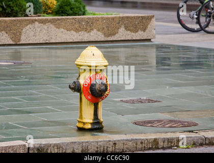 Fire hydrant with out of service sign Stock Photo - Alamy