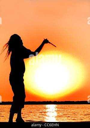 Playing Matkot ( paddle ball ) on the beach in Tel-Aviv Stock Photo - Alamy