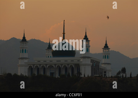 Qudong Mosque at sunset, Yongping, Dali, Yunnan , China Stock Photo - Alamy