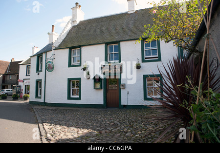 Red Lion Inn in Culross, Fife Scotland Stock Photo - Alamy
