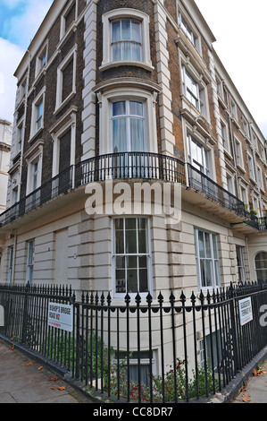 London: classical house at Bishop's Bridge Road Stock Photo - Alamy