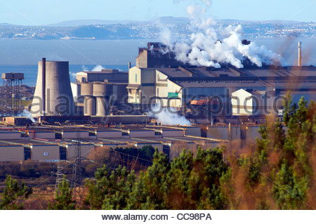 making steel in Tata Corus Llanwern steel works in Wales Stock Photo ...