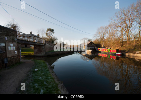 Bulbourne Dry Dock at the Junction of the Grand Union Canal and ...