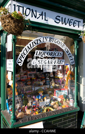 Old fashioned sweet shop in Louth, Lincolnshire called gobstoppers ...