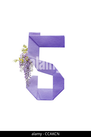 Number 3 in origami Stock Photo - Alamy