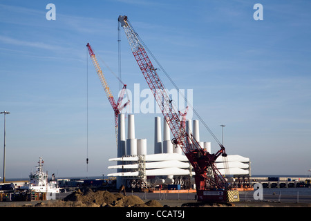 Crane wind turbine components Outer Harbour dock Great Yarmouth ...