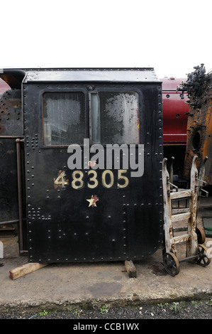 Stanier 8F preserved steam locomotive 48151 on Dalesman special train ...