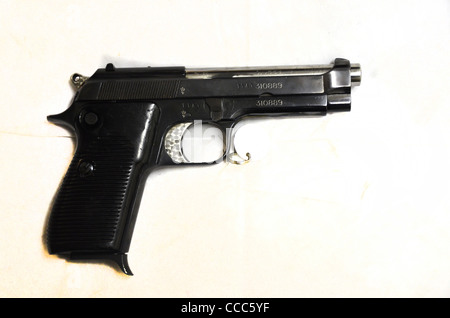 Beretta 9mm model 951 9mm parabellum Beretta 1957 Stock Photo - Alamy