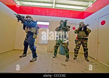 FBI SWAT team practices breaching a room at a "Live Fire Kill House ...