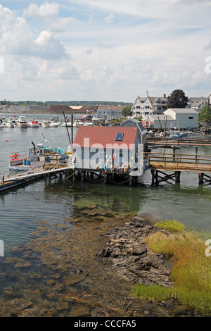 In the Piscataqua River, near the border between Portsmouth, New ...