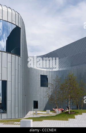 Exterior view of the Riverside Museum by Zaha Hadid Architects, the ...