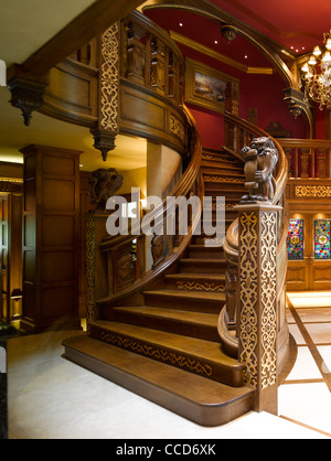 HALCYON HALL, RADLETT, UNITED KINGDOM, 2009 Stock Photo - Alamy