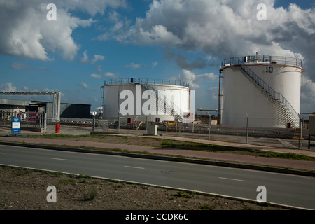 Petrolina Petroleum Oil refining industrial installation tanks Larnaca ...