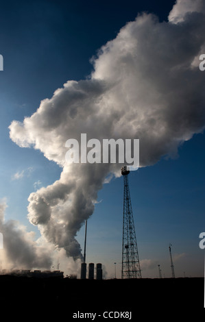 Coke ovens quenching coke at Redcar steelworks, Tata Steel Stock Photo ...
