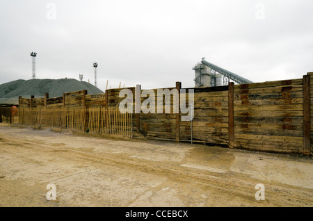 Stema Shipping suppliers of aggregates - Thames Path , Greenwich Stock ...