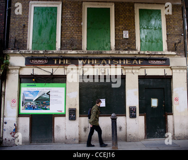 The Wheatsheaf public house, Borough Market, London, England, U.K Stock ...