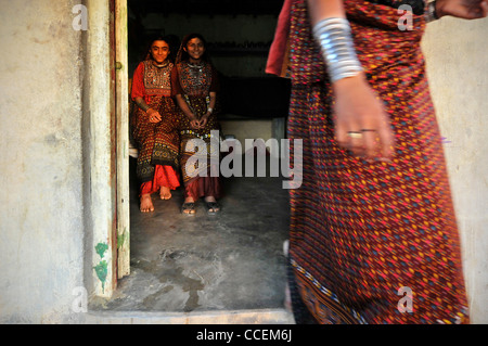 Fakirani Jat tribal people in the Kutch region of India Stock Photo - Alamy