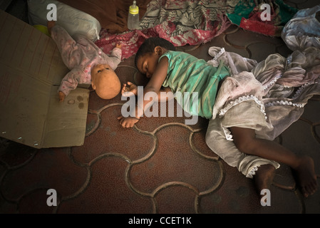 Homeless children sleeping on the streets of Rio de Janeiro, Brazil ...