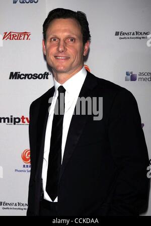 Tony Goldwyn arrives for the 38th International Emmy Awards at the ...