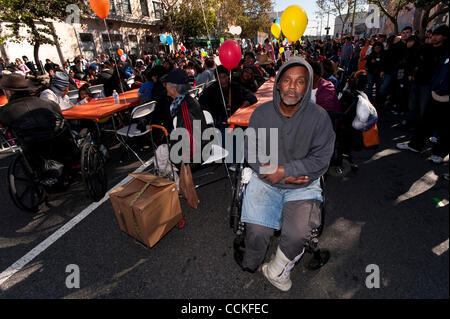 Nov. 25, 2010 - Los Angeles, California, USA - WILLIE JORDAN of the ...