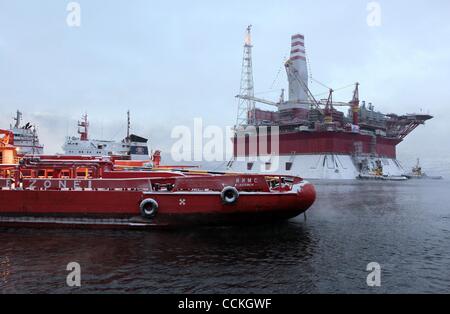 Nov 27, 2010 - Murmansk, Russia - First Russian Offshore Oil Rig ...