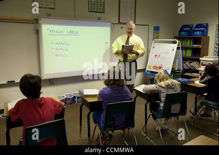 Oct. 28, 2010 - Woodstock, GA, USA - Bascomb Elementary School teacher ...
