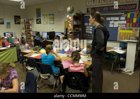 Oct. 28, 2010 - Woodstock, GA, USA - Bascomb Elementary School teacher ...