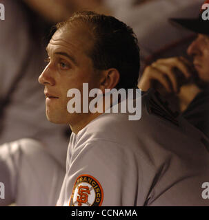 San Francisco Giants pitcher Kirk Rueter throws to first base in the ...