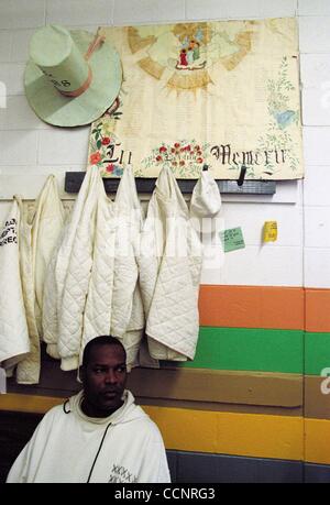 Mar. 15, 2003 - Huntsville, Alabama, U.S. - Alabama prison HIV inmates ...