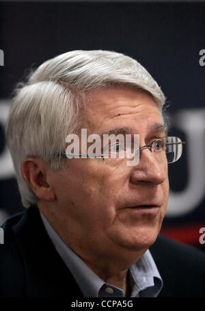 State Senator KENNETH W. WINTERS speaks during a campaign rally for ...