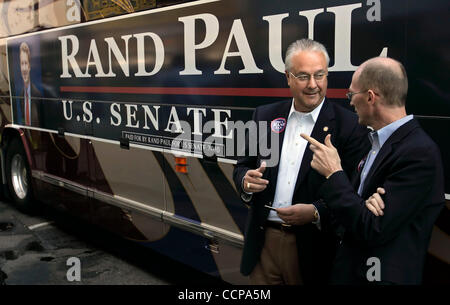 State Senate President DAVID WILLIAMS (left) talks with TERRY CARMACK ...