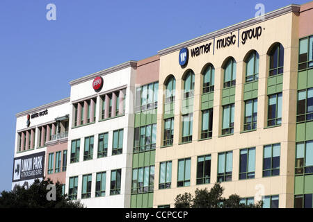 The building of Warner Music Group in Burbank. (Photo by Ringo Chiu ...