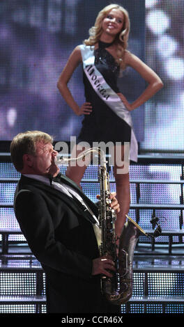 Miss Russia 2010 Beauty Contest held at Barvikha Luxury Village concert ...