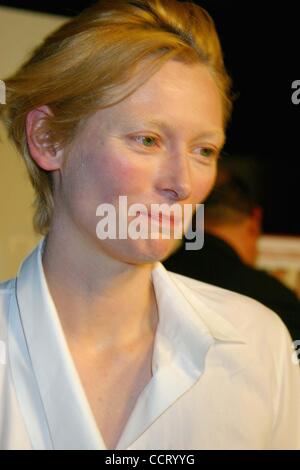 Nov. 12, 2003 - Hollywood, California, U.S. - I8176CHW.TILDA SWINTON AT ...