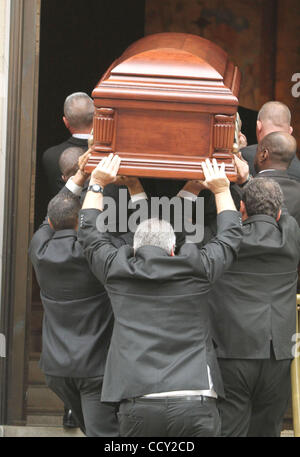 Pallbearers carry the casket of legendary jazz singer and actress LENA ...