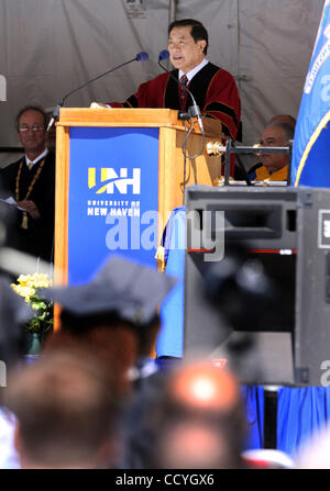 World renowned forensic scientist Dr. Henry Lee speaks at a High School in Connecticut USA Stock ...