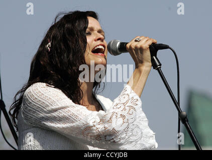 Singer Tawny Ellis performs live at the Dow Live Earth Run For Water ...