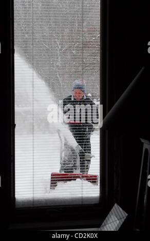 Mar 08, 2008 - Cincinnati, Ohio, USA - A late winter storm struck the ...